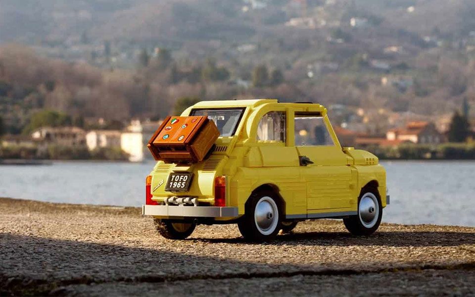 레고로 재탄생한 ‘피아트 500’