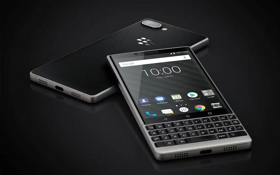 추억의 쿼티폰 블랙베리가 5G로 돌아온다