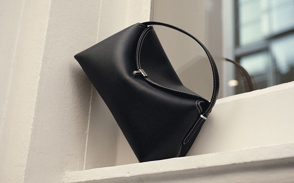 토템, 새로운 백 라인업 ‘T-Lock’ 론칭