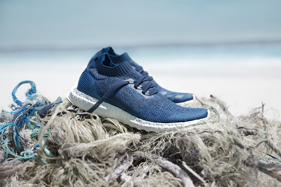 아디다스, 해양 플라스틱 폐기물로 제작한 팔리 러닝화 출시